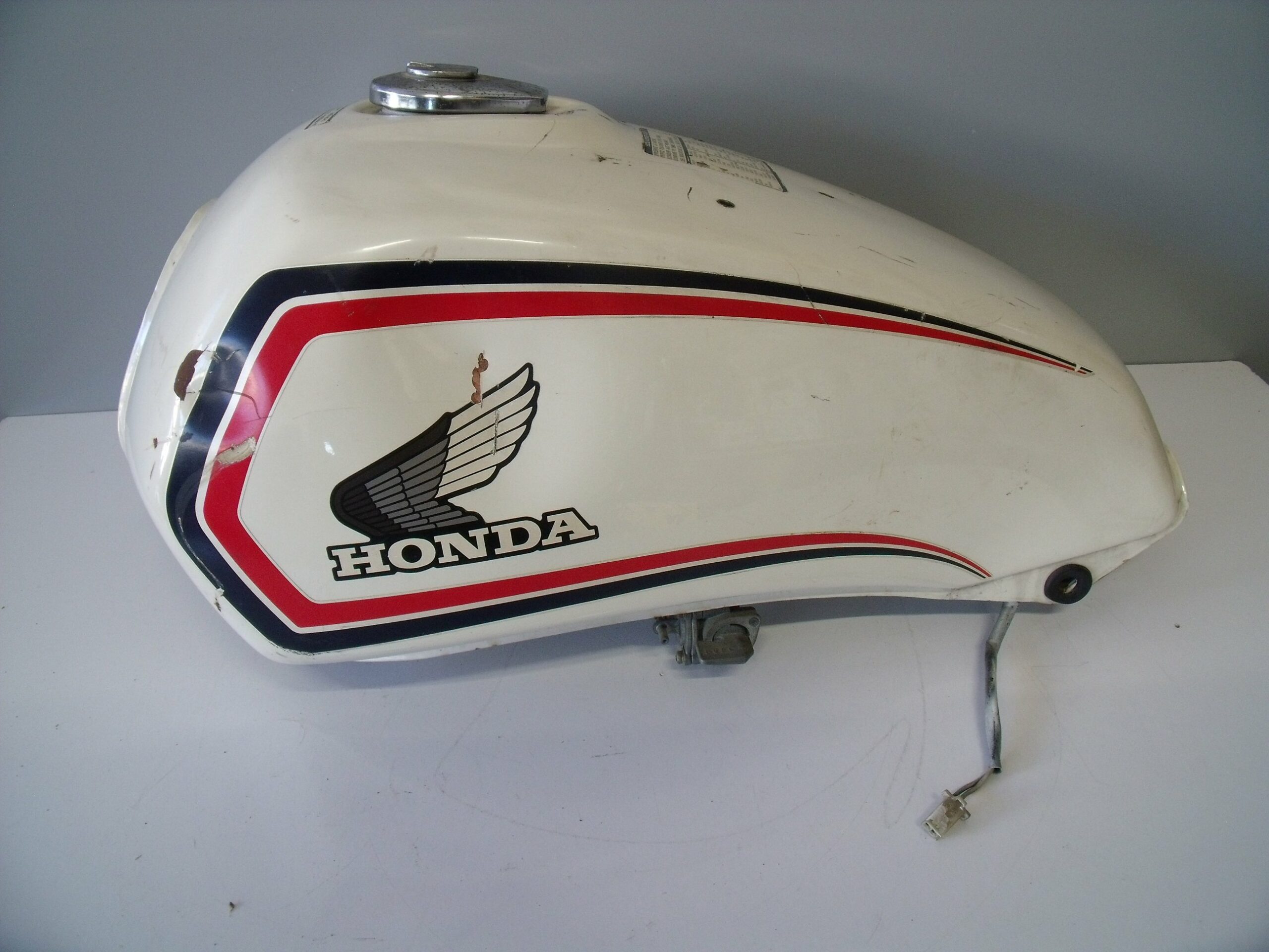 Réservoir HONDA CBX 650 E - Pièces moto Languedoc