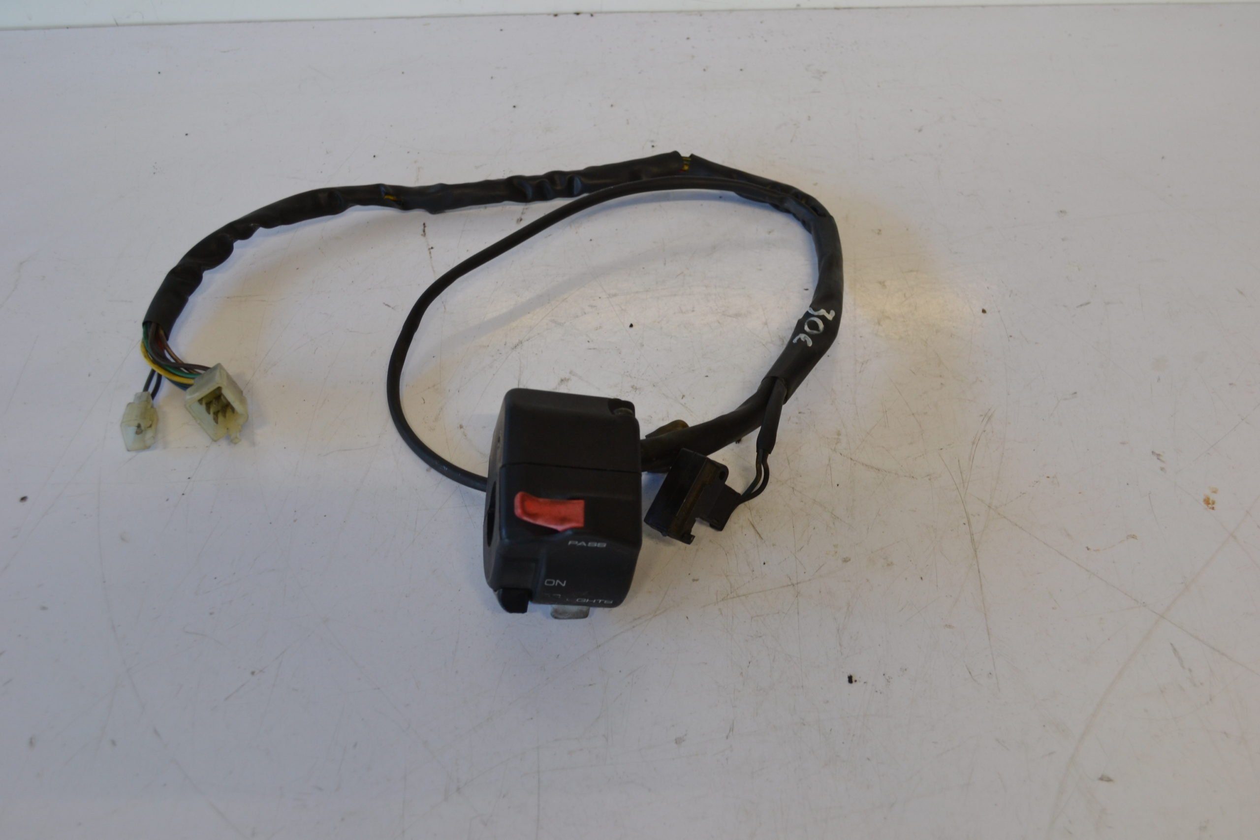 commodo gauche yamaha 850 tdm - Pièces moto Languedoc