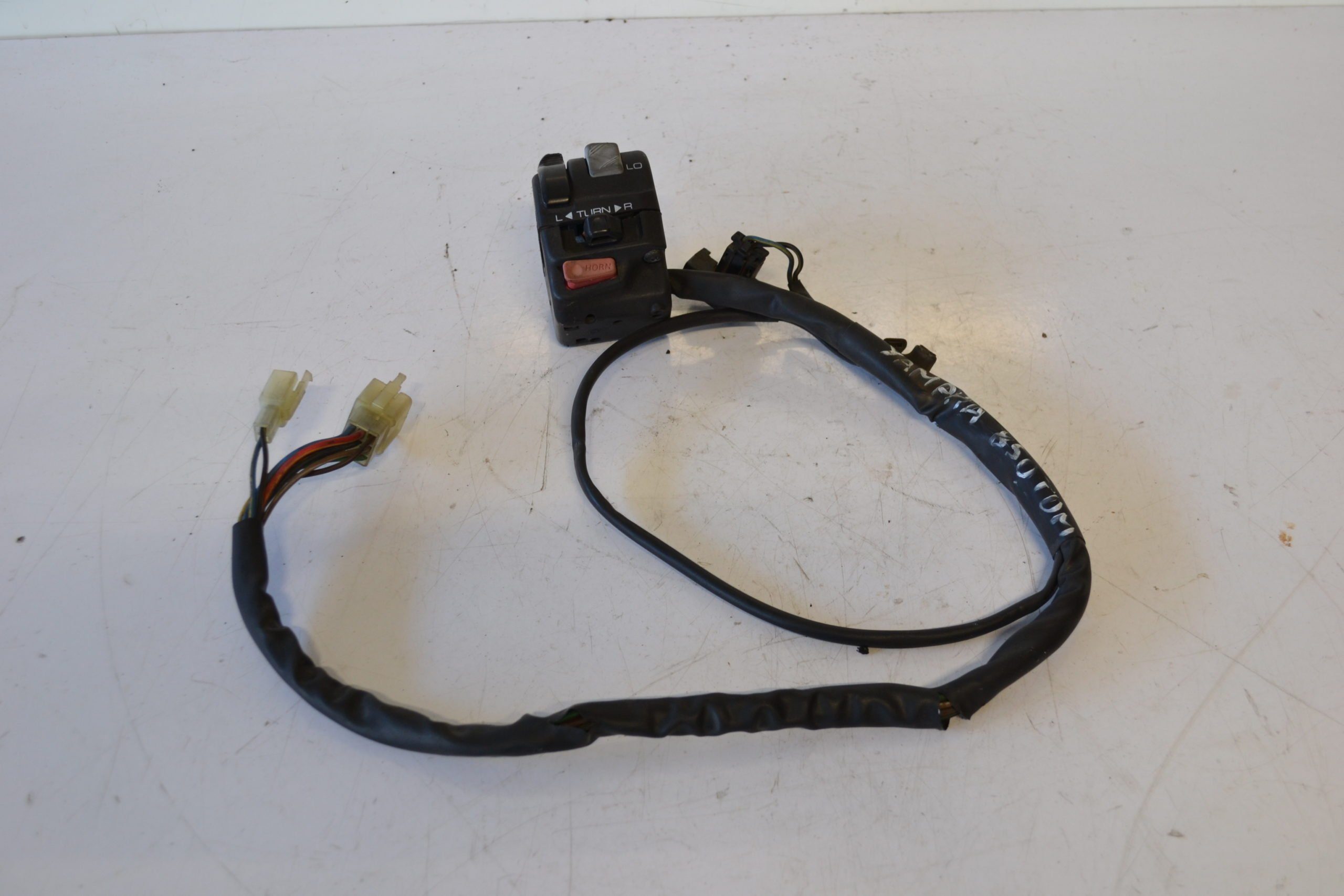 commodo gauche yamaha 850 tdm - Pièces moto Languedoc